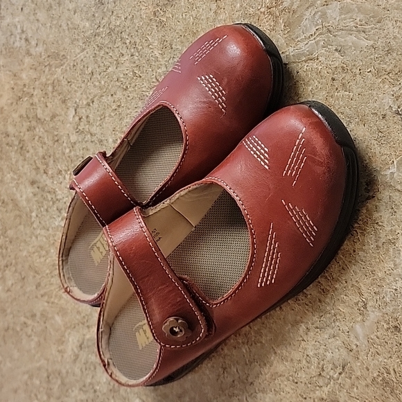 DREW | Shoes | Drew Mary Jane Juniper Clogs | Poshmark